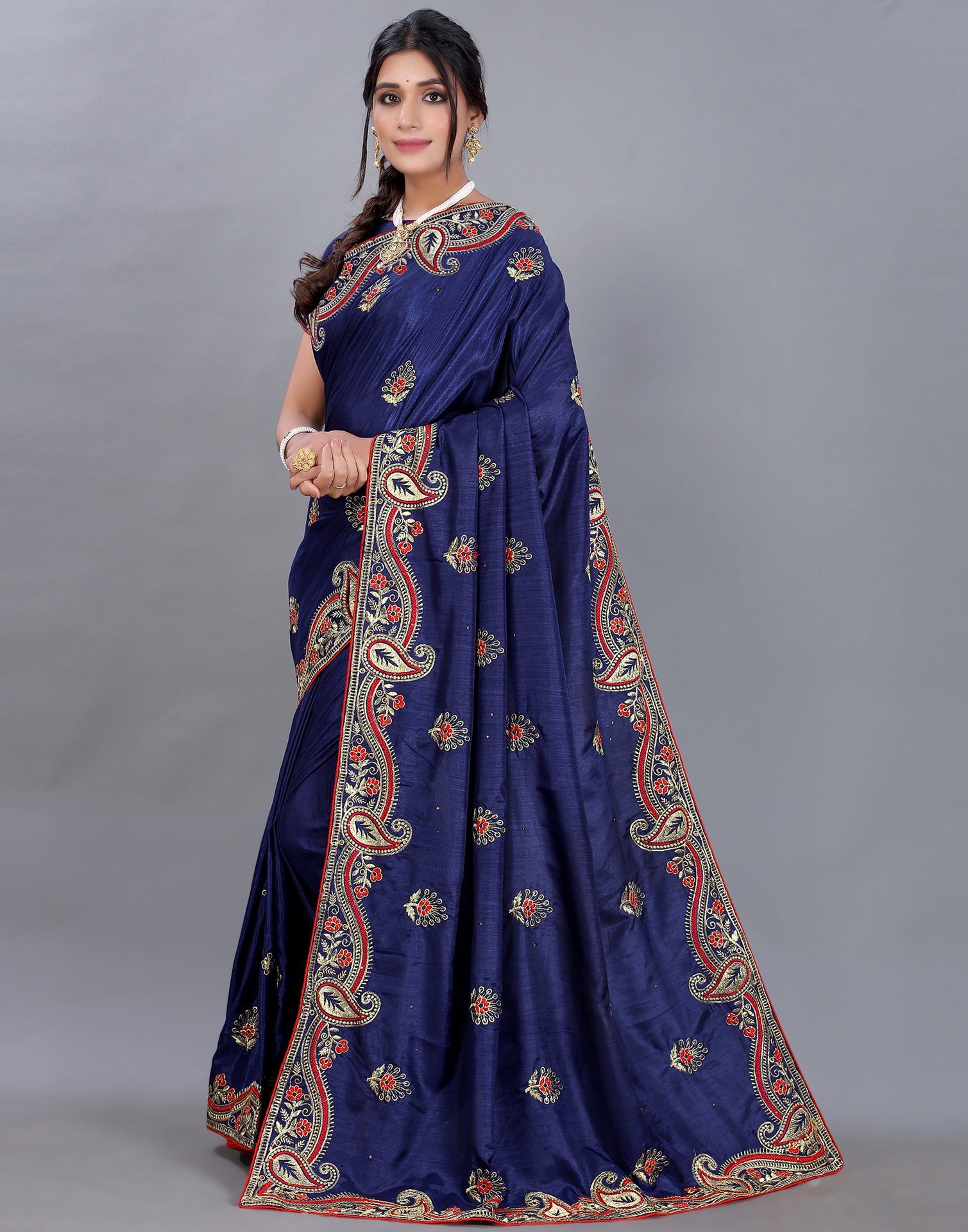 Navy Blue Embroidery Saree | Leemboodi